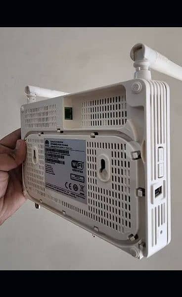 Huawei GPON fiber optic router - Networking - 1092804208