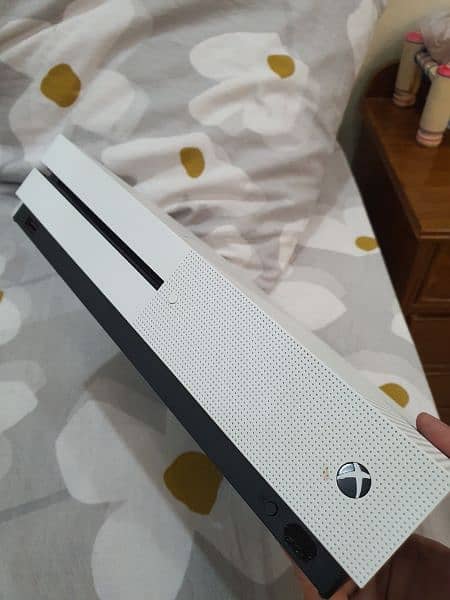 Xbox one S 2TB - Gaming Consoles - 1093019536