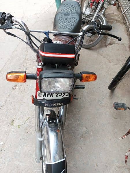 Honda CD 70 Model 2022/23 - Standard - 1093346880