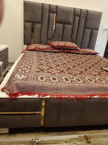 complete bed set for sale - Beds - 1093349582