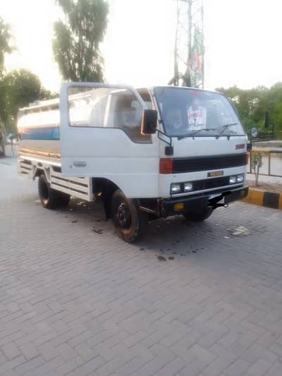 Mazda titan 3500 - Buses, Vans & Trucks - 1094043962