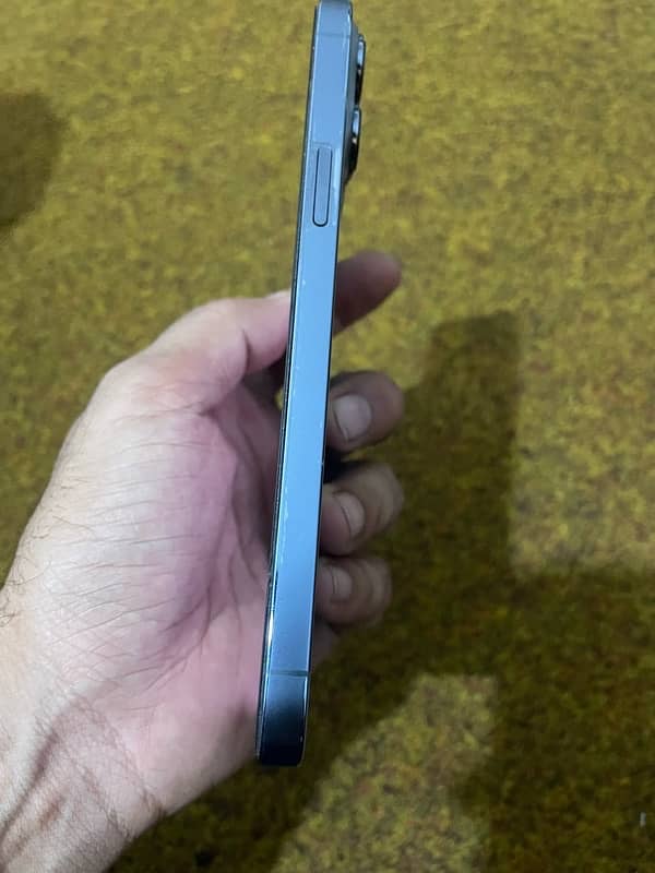 iphone 13pro max with box 128 GB factory unlock - Mobile Phones ...