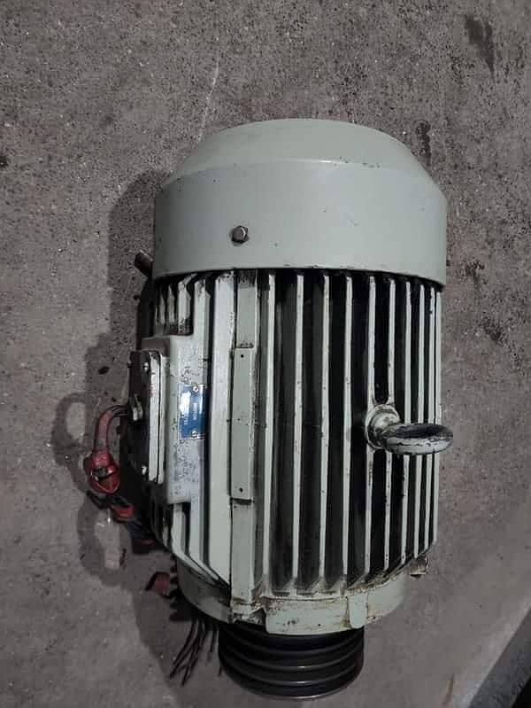 electric motor 7.5 kva - Other Business & Industry - 1094888690