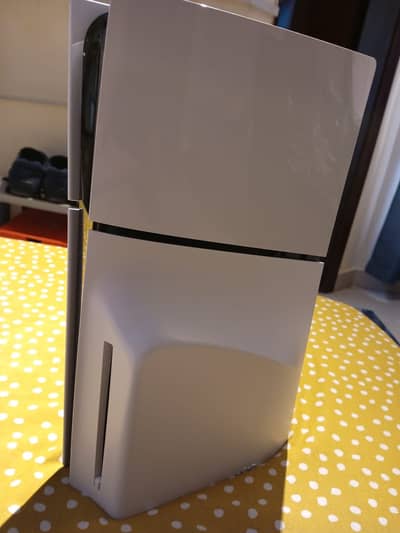 BRAND NEW PS5 SLIM DISC UK VARIANT. WEEK USED - Gaming Consoles ...