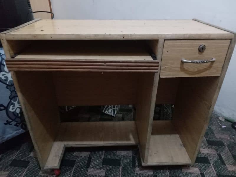 computer table - Tables & Dining - 1095484636