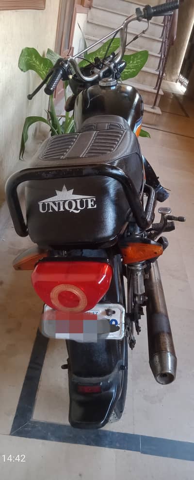 Unique UD 70 2017 - Standard - 1095903689