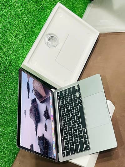 apple Mack book pro M1 chip 512 ssd 8GB ram 13inch display warranty ma ...