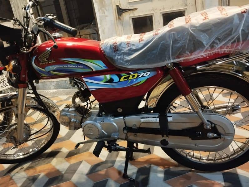 Honda CD 70 - Standard - 1096002551