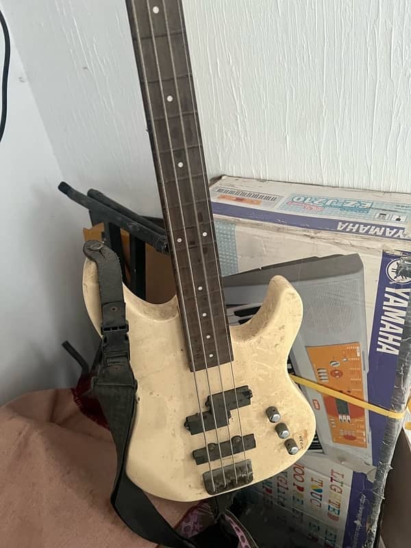 guitars amp and keyboard package - Musical Instruments - 1096703440