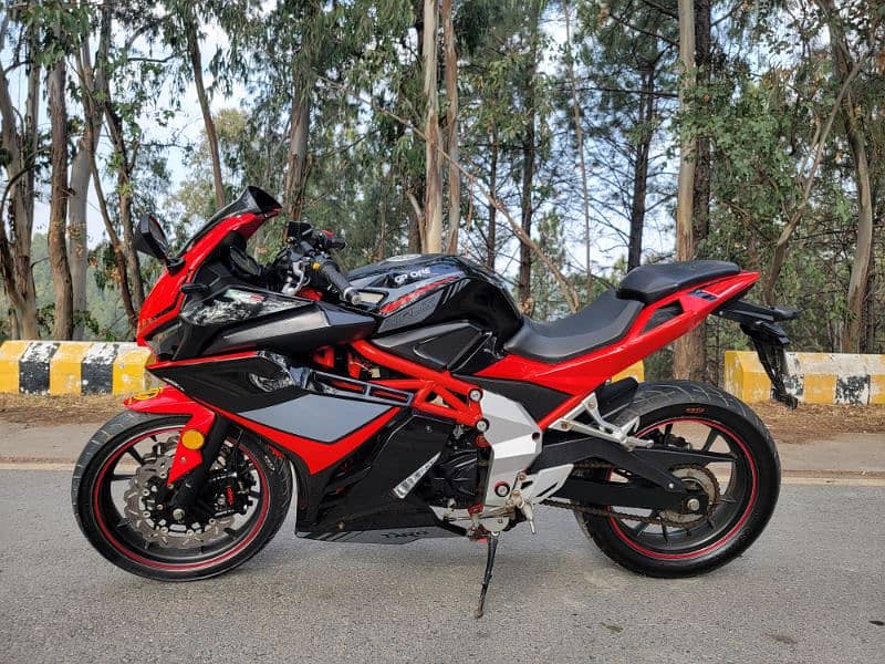 Taro Gp 1 valentino - Sports & Heavy Bikes - 1096953611