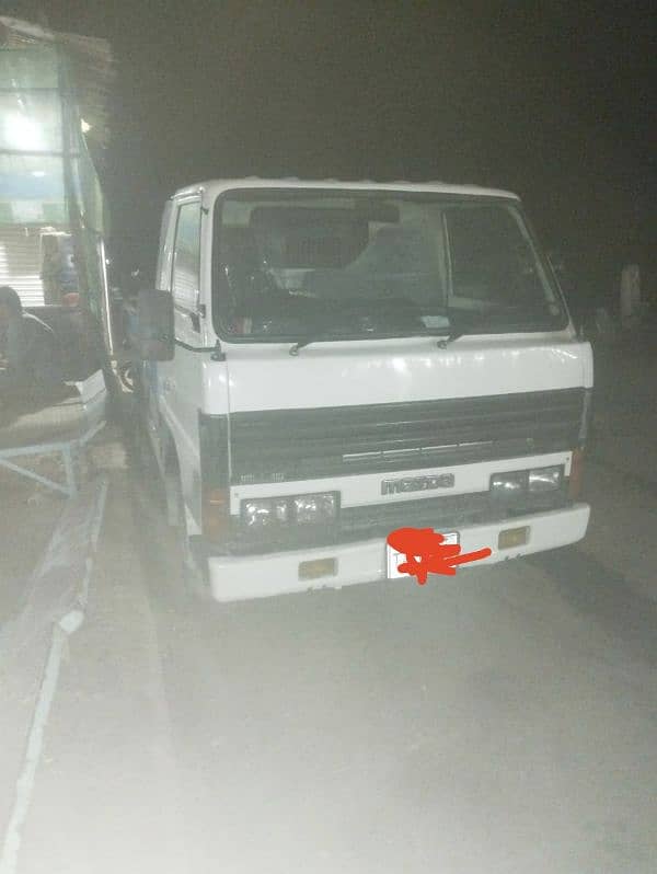 titan Mazda 3500 - Buses, Vans & Trucks - 1096971502