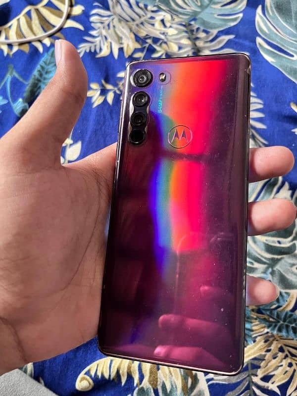 Motorola Edge 2020 - Mobile Phones - 1097211365