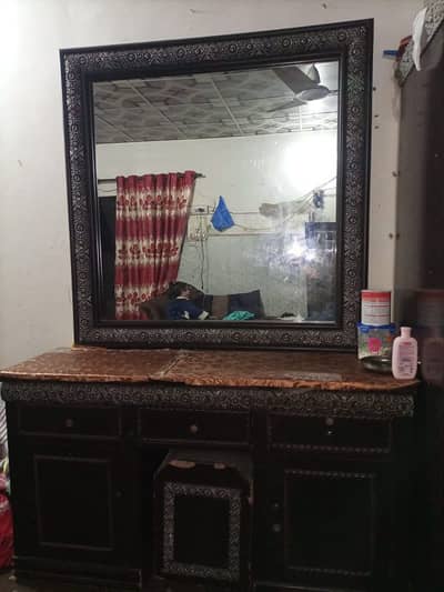 BED SET SIDE TABLES AND DRESSING TABLE FOR SALE NO DAMAGE - Beds ...