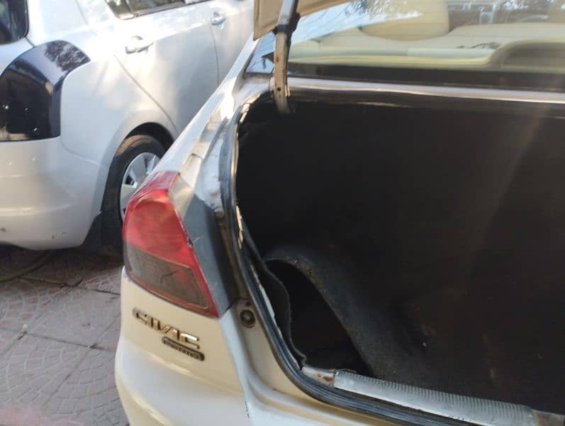 Honda Civic EXi 2005 - Cars - 1097277294