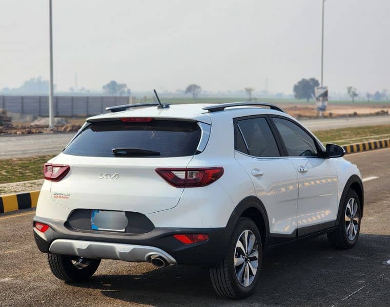 Zero Meter KIA STONIC 2024 for Sale - Cars - 1097322990