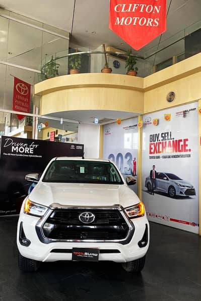 2022 Toyota Hilux Revo V with Parking sensors new TV - Cars - 1097632463