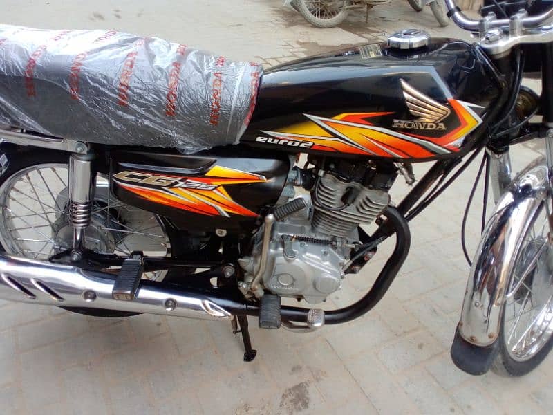 Honda 125 Hyderabad number 20 model - Standard - 1098180362