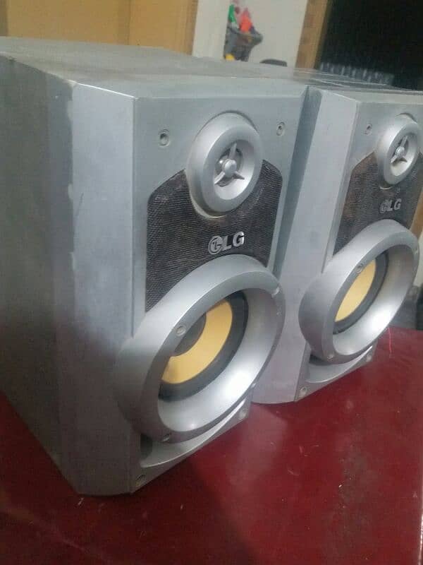 LG woofer speakr - Speakers - 1097397163
