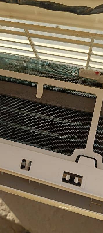 A/C ORIENT - Air Conditioners - 1098360237