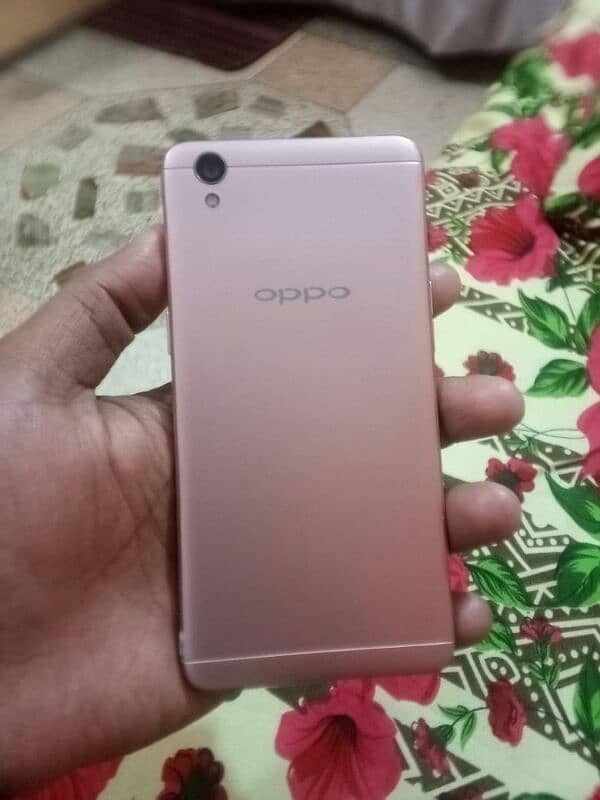 Oppo A37 new kit 10/10 condition - Mobile Phones - 1098389334