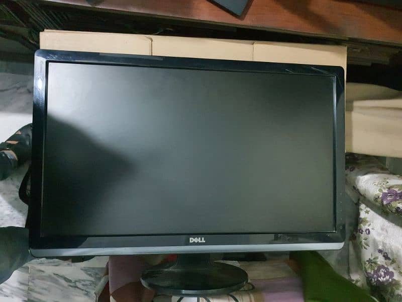 Dell 24 Inch LED 1080p - Computer Components - 1098444222