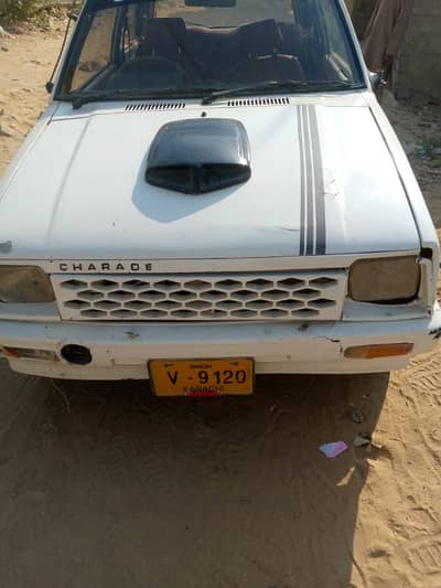 Daihatsu charade - Cars - 1098563902