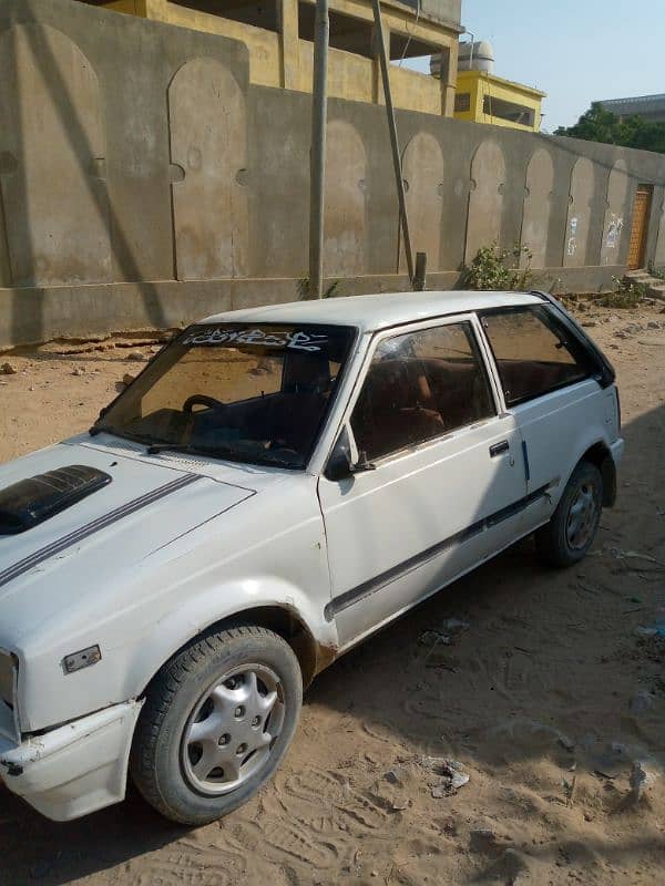 Daihatsu charade - Cars - 1098563902