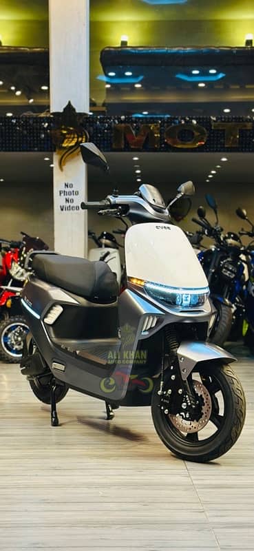 EVEE S1 S1 Pro NISA GENZ MITO SONIC FLIPPER SCOOTY SCOOTER GIRLS MALE ...