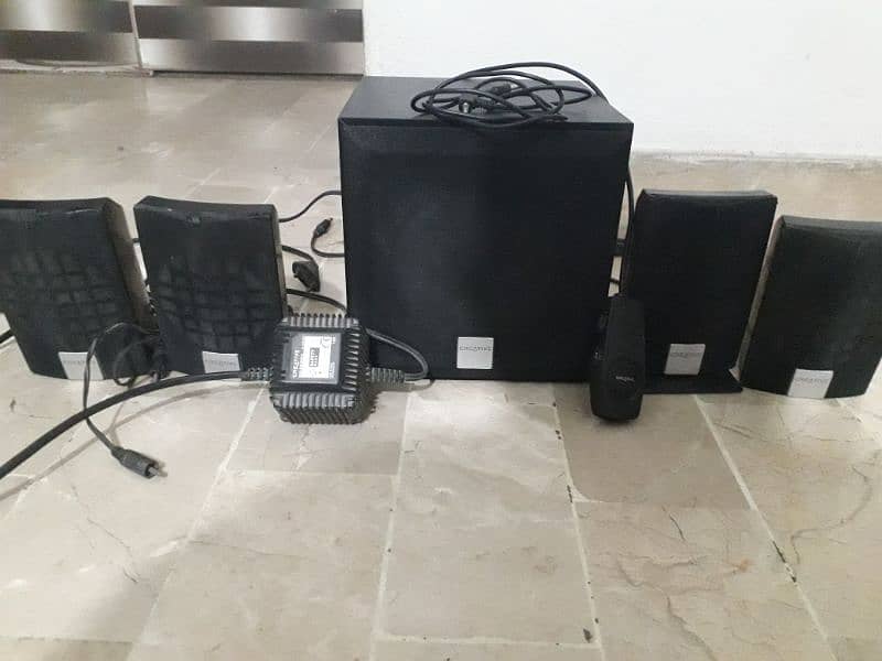 Creative 4.1 USA sound system - Home Theater Systems - 1098659293