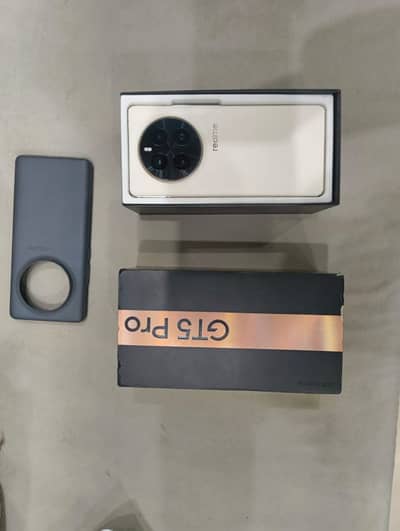 Realme Gt5 Pro 12/256 8 Gen3 with complete Box - Mobile Phones - 1098673724