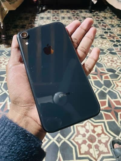 Apple iPhone XR - Mobile Phones - 1098886423