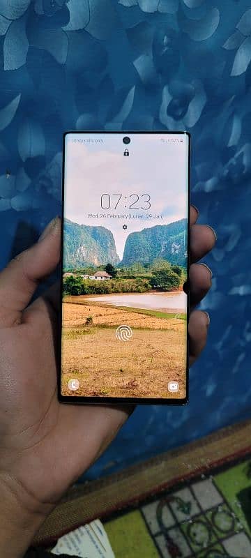 Samsung Galaxy Note 10 - Mobile Phones - 1098889206