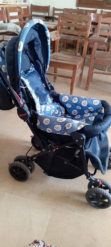 pram and bath chair - Prams & Walkers - 1098895909