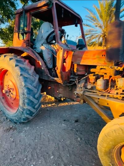 Tractor Russi 1991 - Tractors & Trailers - 1099284924