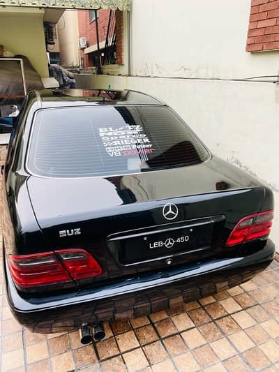 Mercedes E Class V8 power - Cars - 1099296883