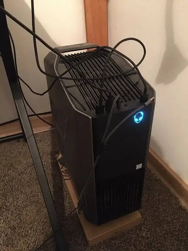 Dell Alienware Aurora PC Liquid Cooled i7-8700 NVIDIA k4000 3GB 192BIT ...