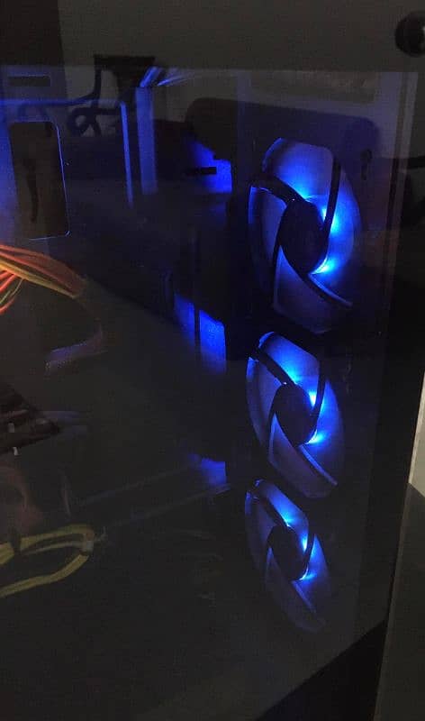 Coolermaster MB511 with x3 RGB Coolermaster Fans - Gaming PCs - 1099511048