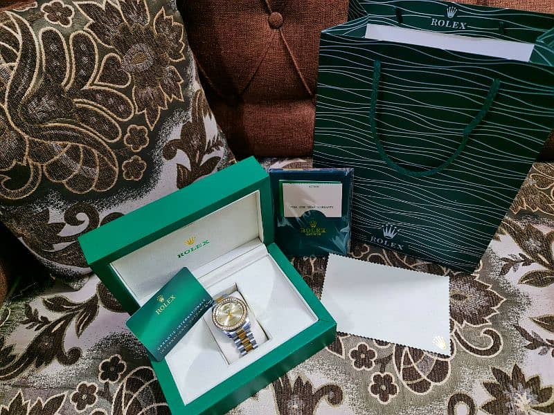 rolex watch with orignal box - Watches - 1099609977