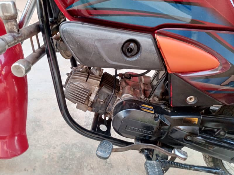 Honda prider 2017 model available - Standard - 1099644444
