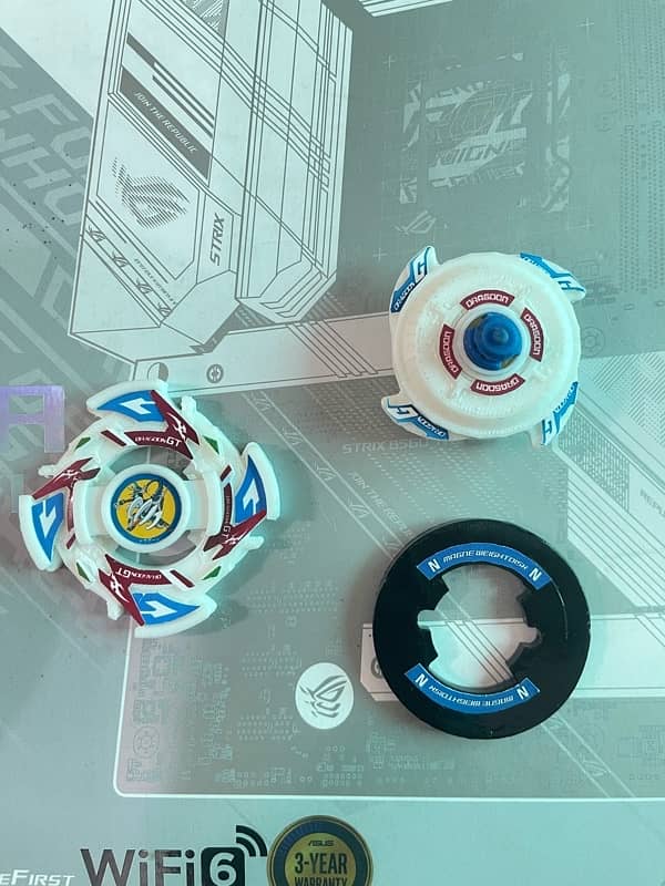 Dragoon GT, G, V2 / Dranzer GT, F, S & HMS Beyblades - Toys - 1095284160