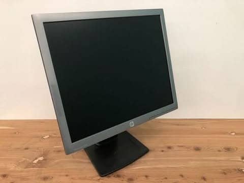 HP RP5810 i5, 8GB ram, 4GB GPU, 128GB SSD, 256GB HDD, PC, Moniter ...