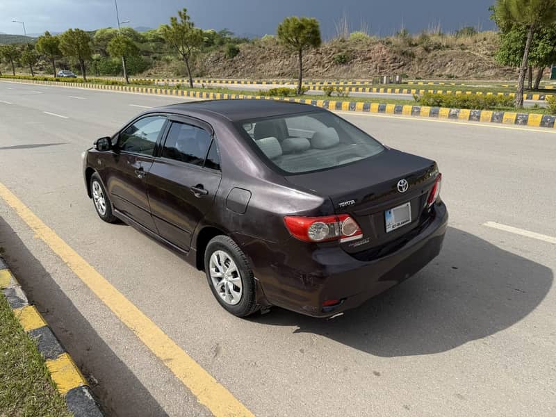 Toyota Corolla Axio 2018/2023 Model Excellent Condition - Cars - 1100229273