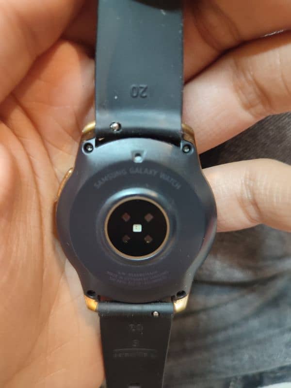 Galaxy watch gear S4 42mm - Smart Watches - 1100416820