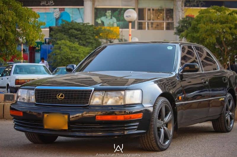 Lexus LS400 1994 Black - Cars - 1096100818