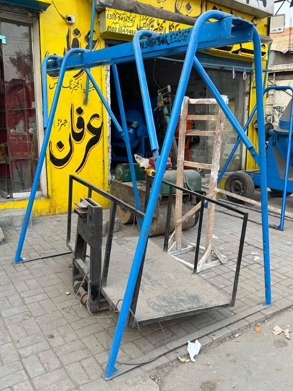 monkey lift / mini crane lift / winch lift machine / concert mixer ...