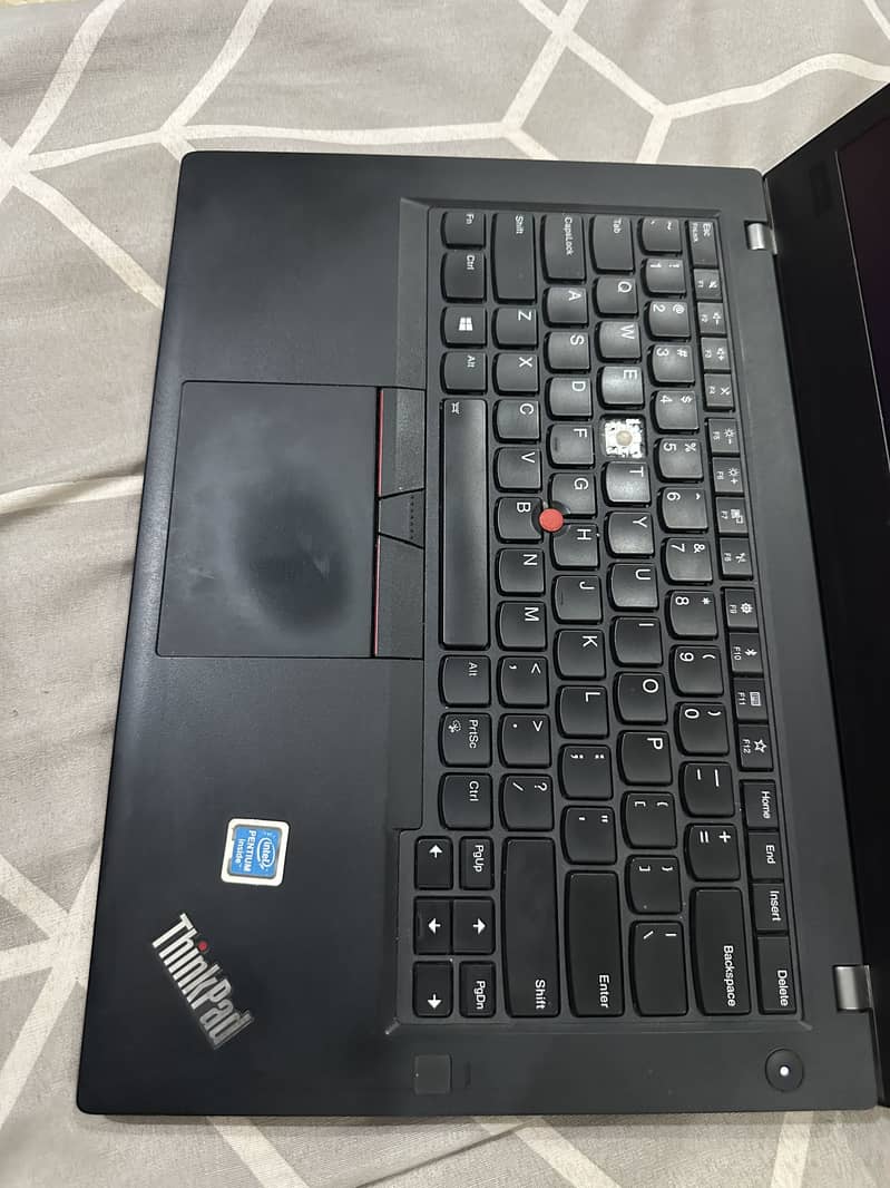 Lenovo T480 i7 8th gen 2 gb graphic card - Laptops - 1100526922