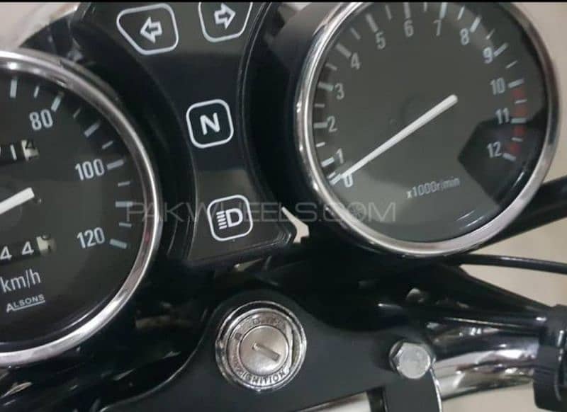 SUZUKI GS 150 SE 2022. BLACK COLOUR - Standard - 1100596002
