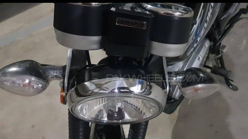 SUZUKI GS 150 SE 2022. BLACK COLOUR - Standard - 1100596002