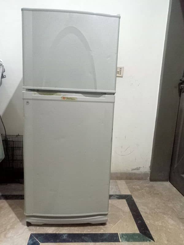 Dawlance Medium Size Fridge - Refrigerators - 1100691111