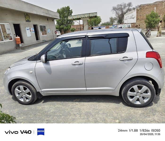 Suzuki Swift 2019 - Cars - 1100699070